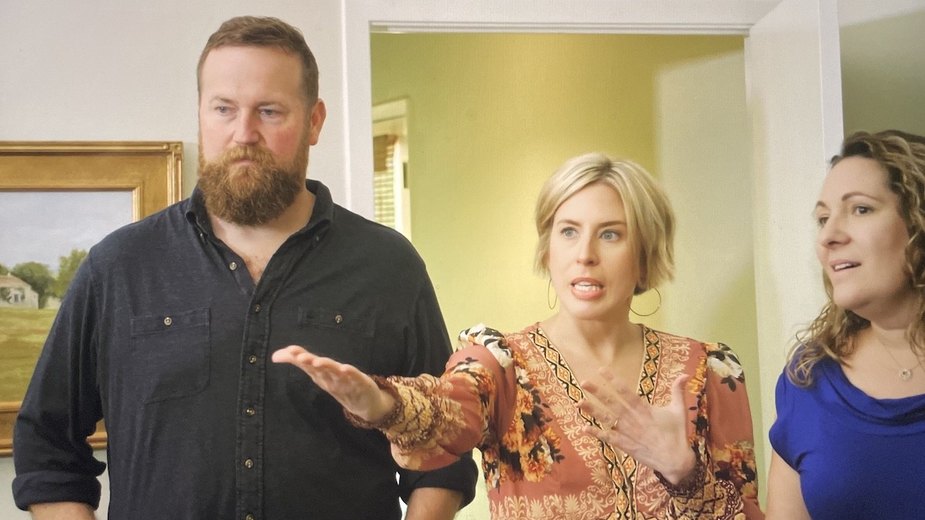 Ben Napier of HGTV couldn't hold back his emotions as he revealed the "different future" of the ...