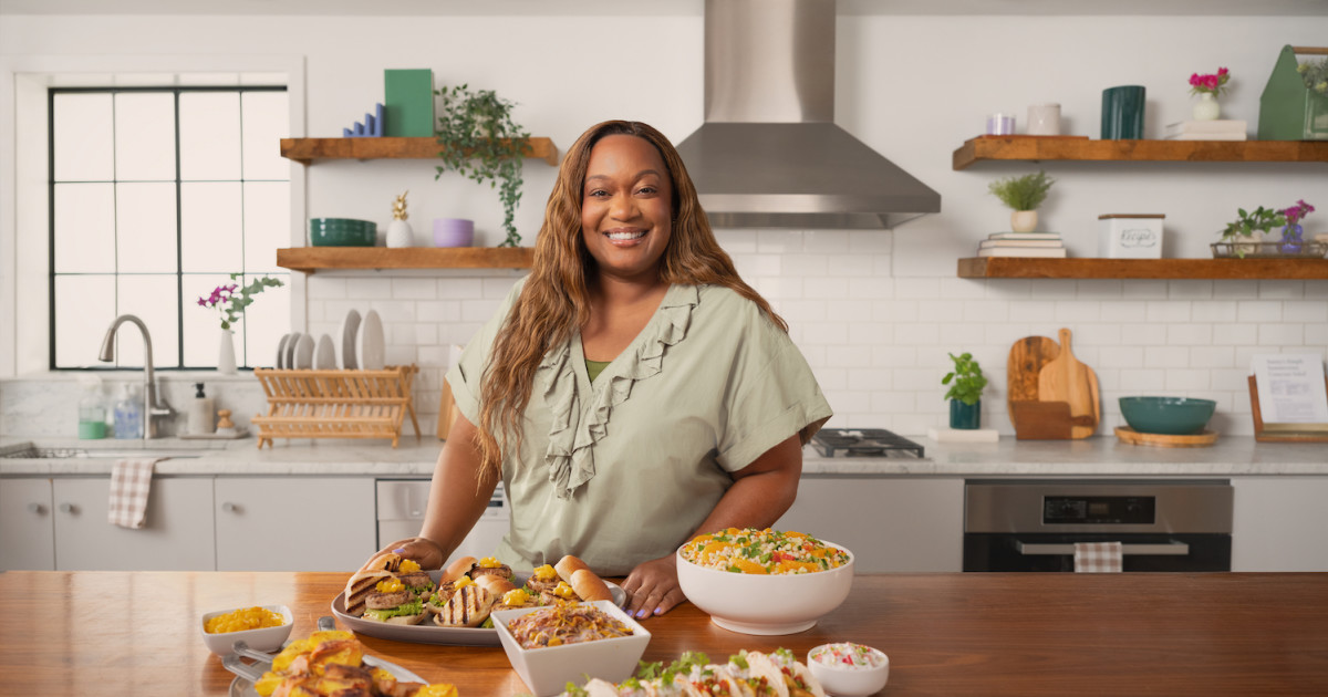 Sunny Anderson of Food Network couldn’t hold back her tears as she ...