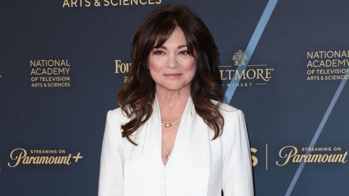 Photos of Valerie Bertinelli lying in the hospital after a horrific ...